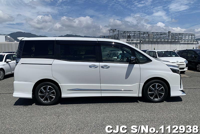 2018 Toyota Voxy White for sale | Stock No. 112938 | Japanese Used Cars ...