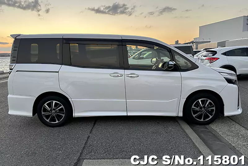 2019 Toyota Voxy White for sale | Stock No. 115801 | Japanese Used Cars ...