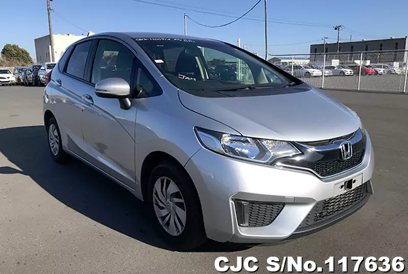 2016 Honda Fit Silver for sale | Stock No. 117636 | Japanese Used Cars Exporter