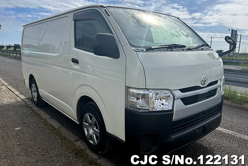 2020 Toyota Hiace White for sale | Stock No. 122131 | Japanese Used ...
