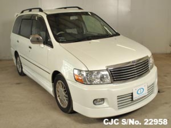 2000 Nissan Bassara Pearl for sale | Stock No. 22958 | Japanese Used ...
