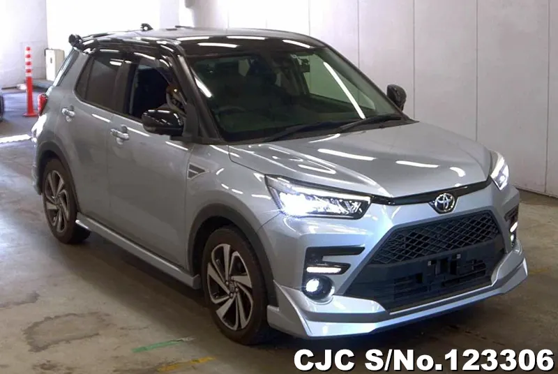 2020 Toyota Raize Silver for sale | Stock No. 123306 | Japanese Used ...