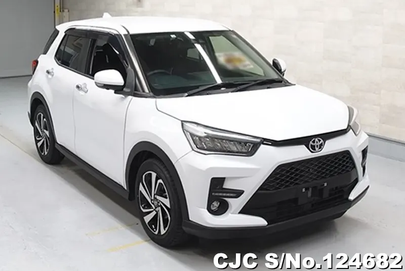 2020 Toyota Raize White for sale | Stock No. 124682 | Japanese Used ...