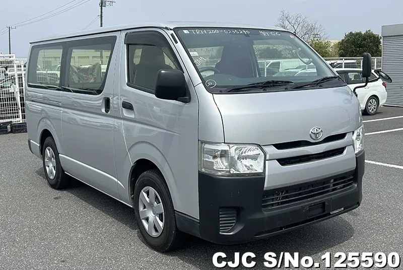 2016 Toyota Hiace Silver for sale | Stock No. 125590 | Japanese Used ...