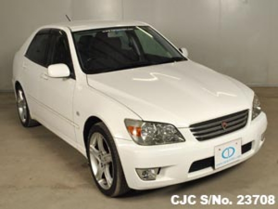 2001 Toyota Altezza White for sale | Stock No. 23708 | Japanese Used ...