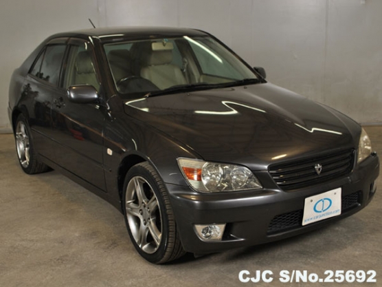 2000 Toyota Altezza Gray for sale | Stock No. 25692 | Japanese Used ...