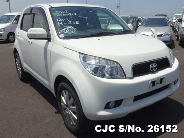 2006 Toyota Rush White for sale | Stock No. 26152 | Japanese Used Cars ...