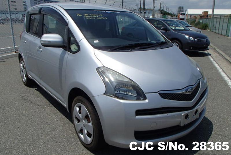 2007 Toyota Ractis Silver for sale | Stock No. 28365 | Japanese Used ...