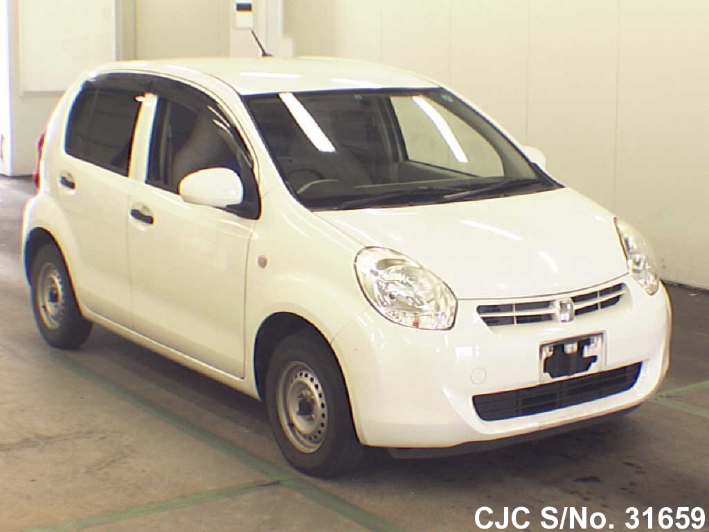 2010 Toyota Passo White for sale | Stock No. 31659 | Japanese Used Cars ...