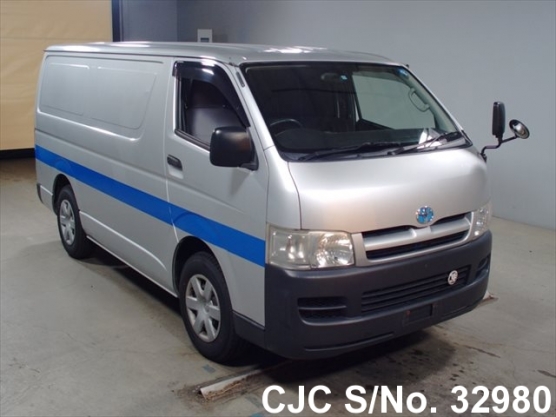 2005 Toyota Hiace Silver for sale | Stock No. 32980 | Japanese Used ...