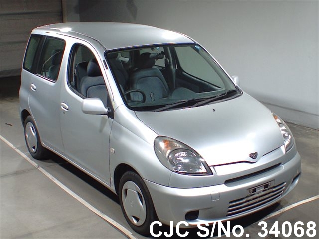 2000 Toyota Funcargo Silver for sale | Stock No. 34068 | Japanese Used Cars Exporter