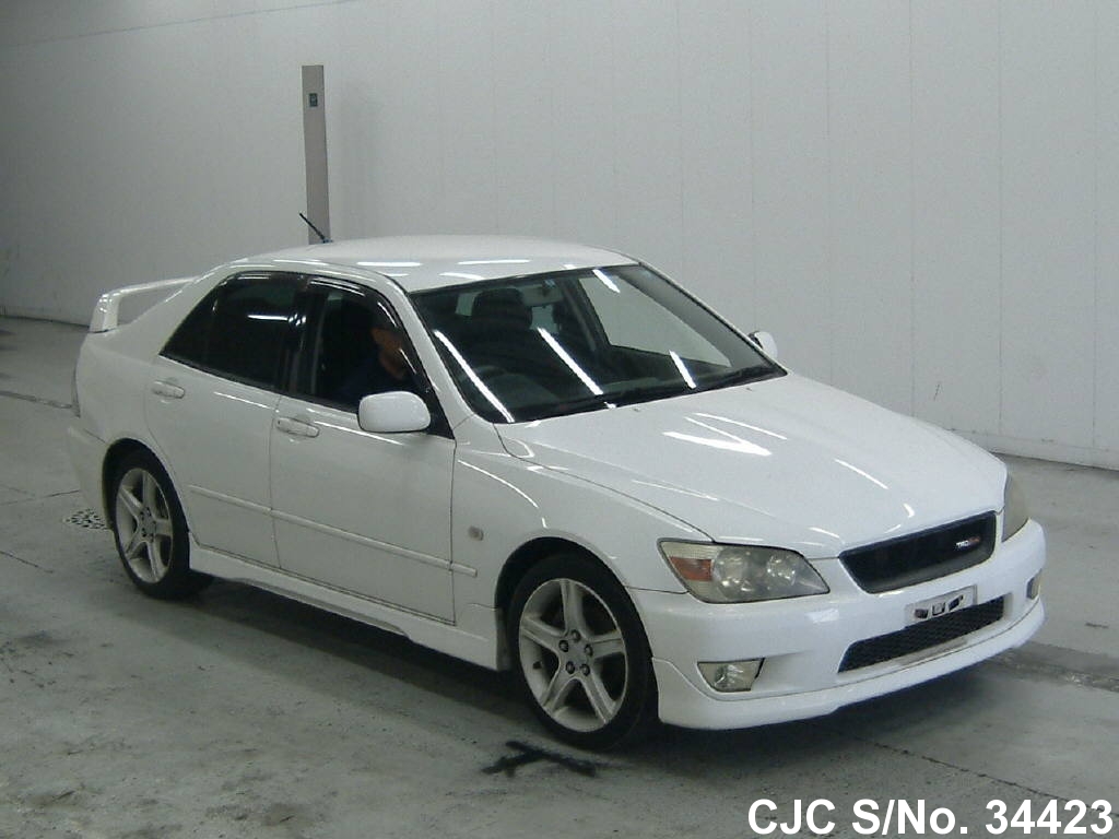 1999 Toyota Altezza White for sale | Stock No. 34423 | Japanese Used ...