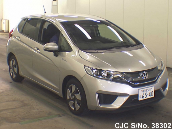 2014 Honda Fit Silver for sale | Stock No. 38302 | Japanese Used Cars Exporter