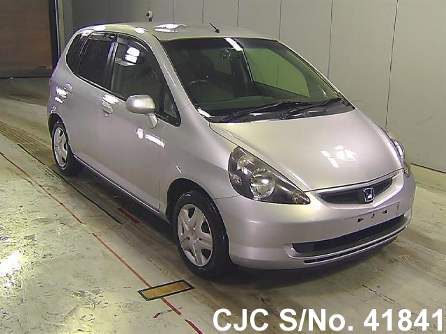 2002 Honda Fit Silver for sale | Stock No. 41841 | Japanese Used Cars Exporter