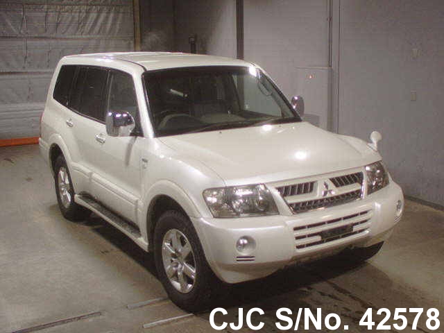 2005 Mitsubishi Pajero Pearl for sale | Stock No. 42578 | Japanese Used ...