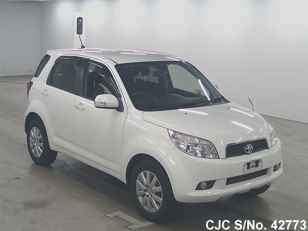 2007 Toyota Rush White for sale | Stock No. 42773 | Japanese Used Cars ...
