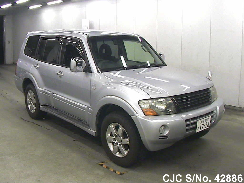 2005 Mitsubishi Pajero Silver for sale | Stock No. 42886 | Japanese ...