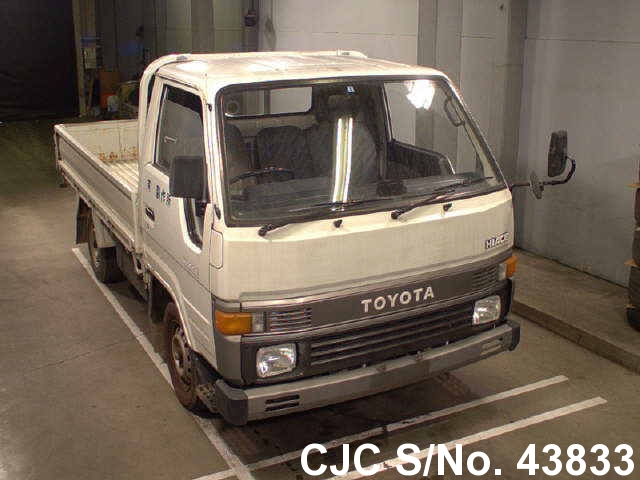 1990 Toyota Hiace Flatbed Trucks for sale | Stock No. 43833
