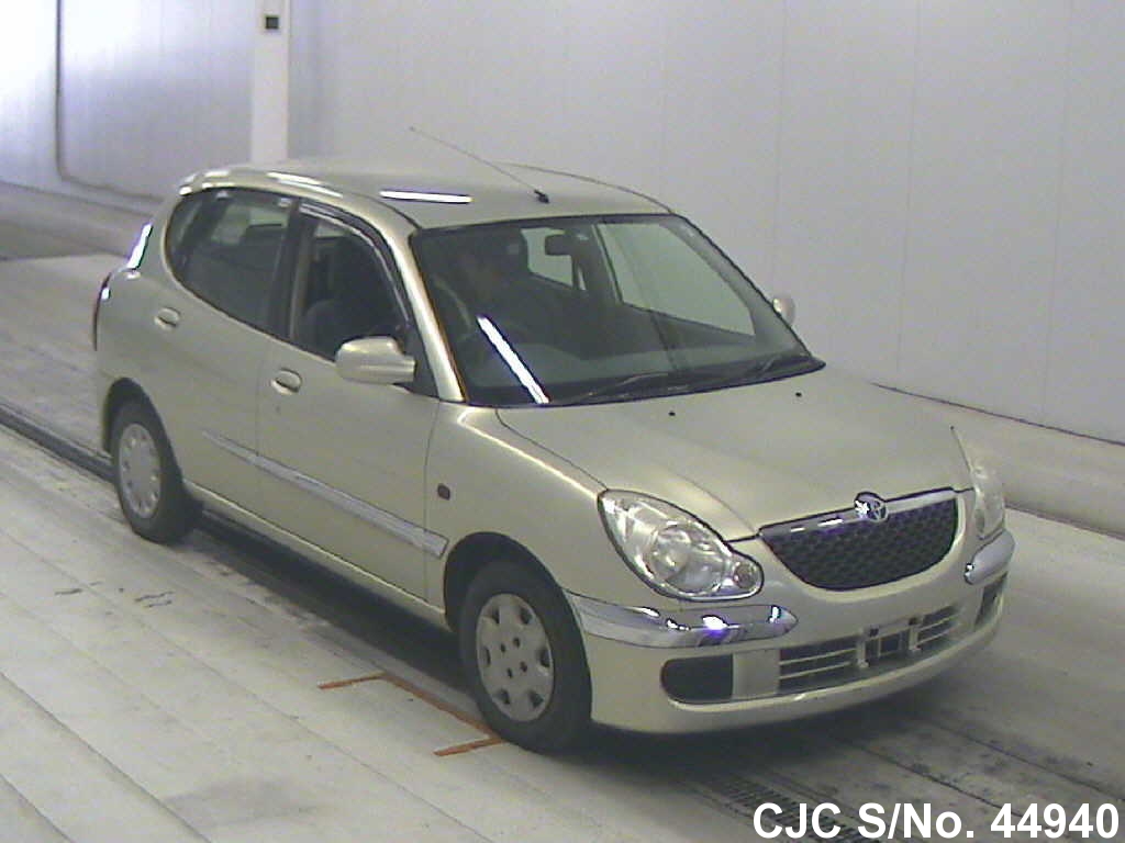 2003 Toyota Duet Champagne for sale | Stock No. 44940 | Japanese Used ...