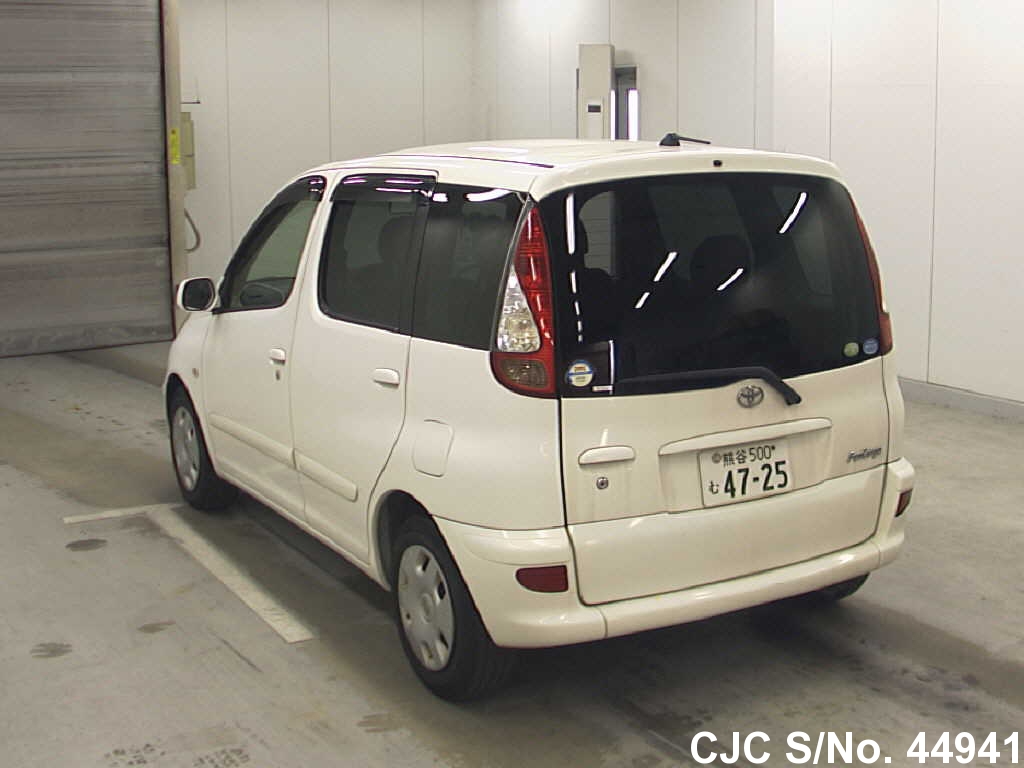 2004 Toyota Funcargo White for sale | Stock No. 44941 | Japanese Used ...