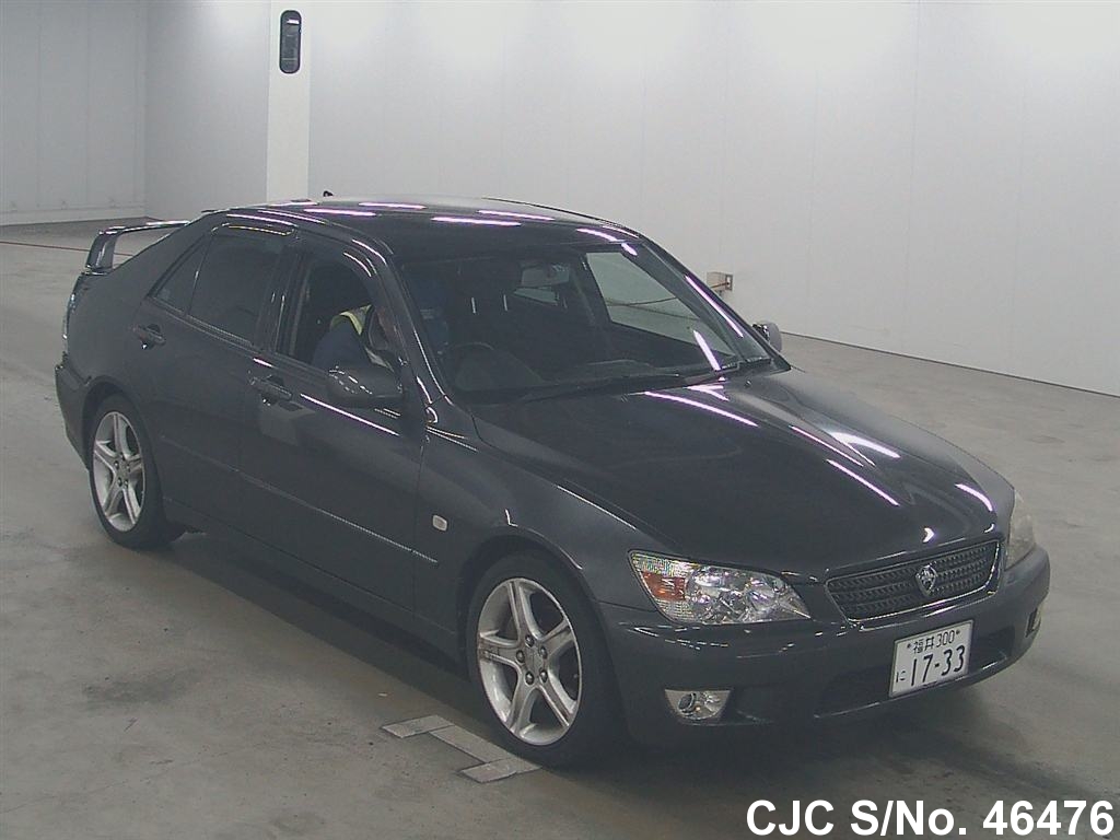 2001 Toyota Altezza Gray for sale | Stock No. 46476 | Japanese Used ...