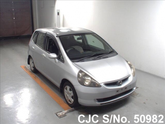 2002 Honda Fit Silver for sale | Stock No. 50982 | Japanese Used Cars Exporter