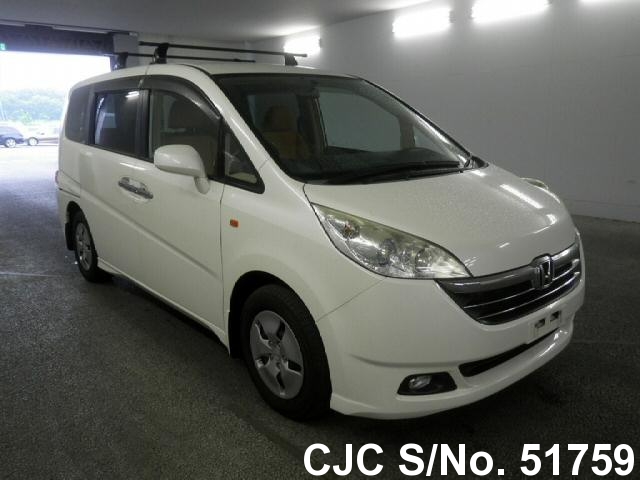 2005 Honda Step Wagon Pearl White for sale | Stock No. 51759 | Japanese ...