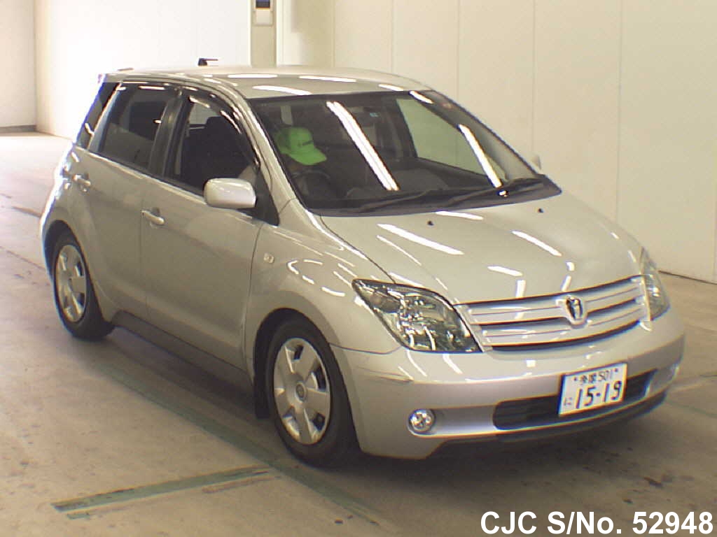 2004 Toyota IST Silver for sale | Stock No. 52948 | Japanese Used Cars ...