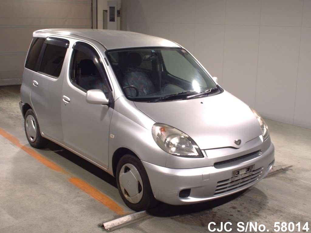 2000 Toyota Funcargo Silver for sale | Stock No. 58014 | Japanese Used Cars Exporter