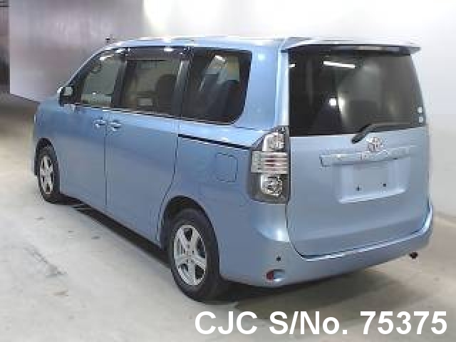 2007 Toyota Voxy Blue for sale | Stock No. 75375 | Japanese Used Cars ...