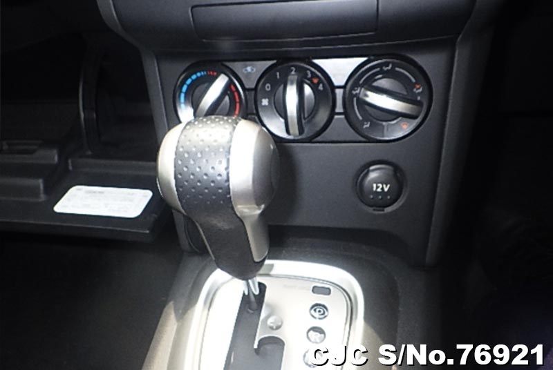 2009 Nissan Dualis Silver for sale | Stock No. 76921 | Japanese Used ...