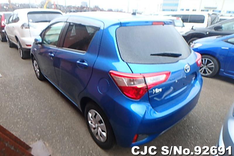 2017 Toyota Vitz Hybrid Blue for sale | Stock No. 92691 | Japanese Used ...