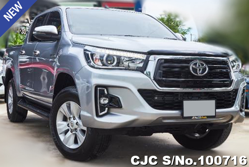 2017 Toyota Hilux Silver for sale | Stock No. 100716 | Japanese Used ...