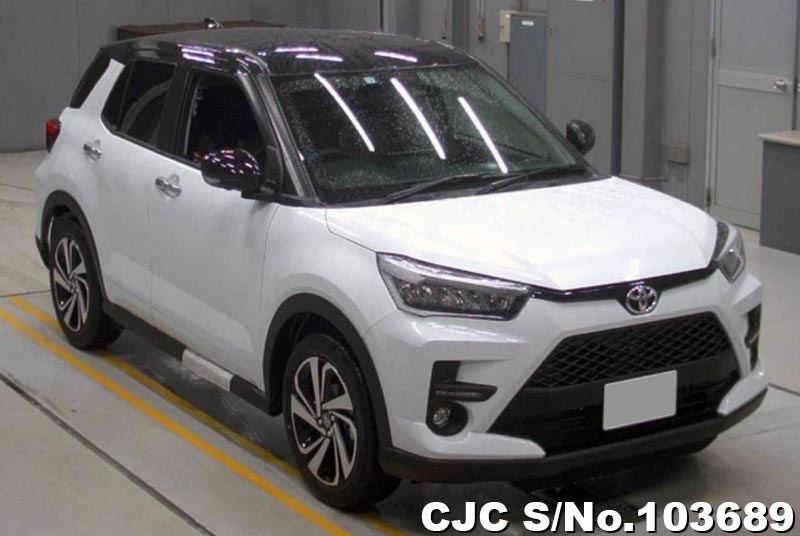 2022 Toyota Raize White for sale | Stock No. 103689 | Japanese Used ...