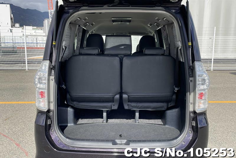 2013 Toyota Voxy Purple for sale | Stock No. 105253 | Japanese Used ...