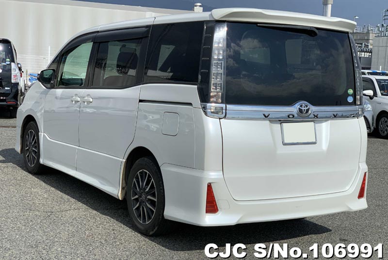 2014 Toyota Voxy Pearl White for sale | Stock No. 106991 | Japanese ...