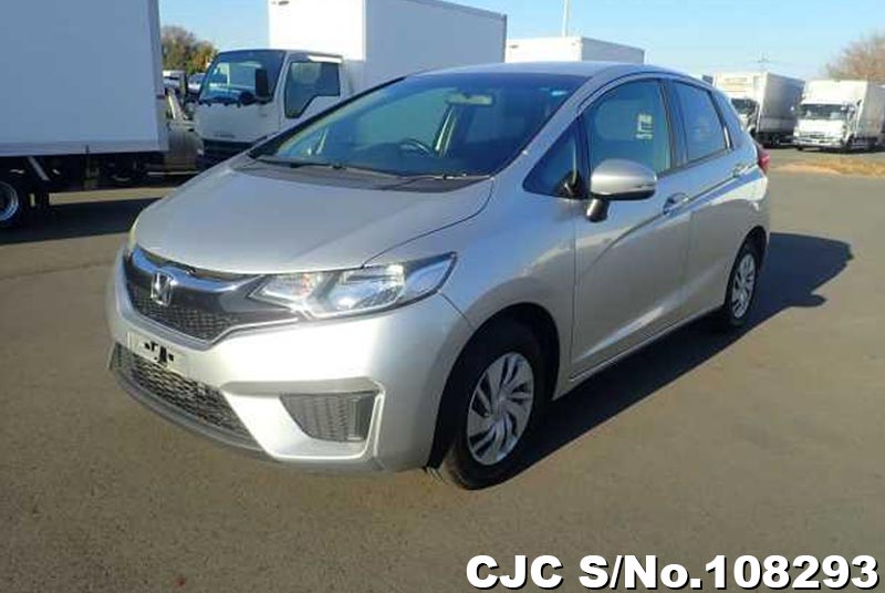 2017 Honda Fit Silver for sale | Stock No. 108293 | Japanese Used Cars Exporter