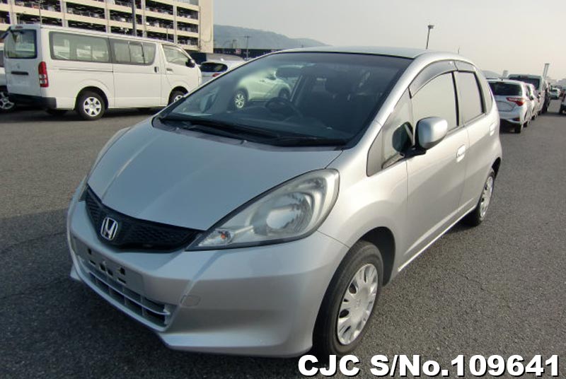 2012 Honda Fit Silver for sale | Stock No. 109641 | Japanese Used Cars Exporter