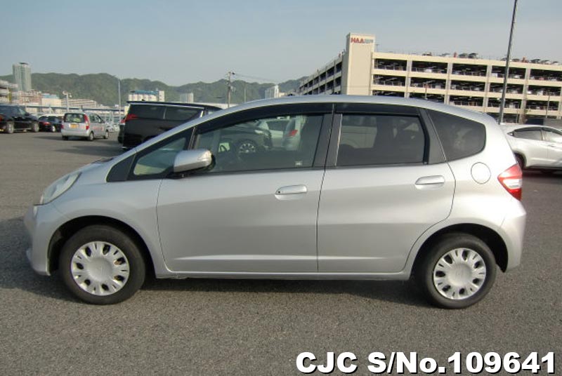 2012 Honda Fit Silver for sale | Stock No. 109641 | Japanese Used Cars Exporter