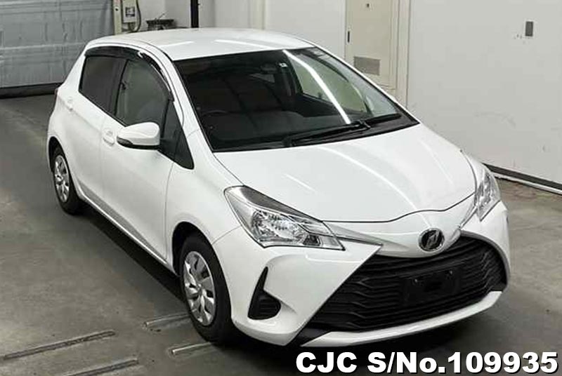 2018 Toyota Vitz White for sale | Stock No. 109935 | Japanese Used Cars ...