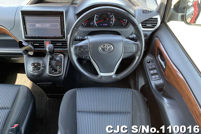 2014 Toyota Voxy Black for sale | Stock No. 110016 | Japanese Used Cars ...