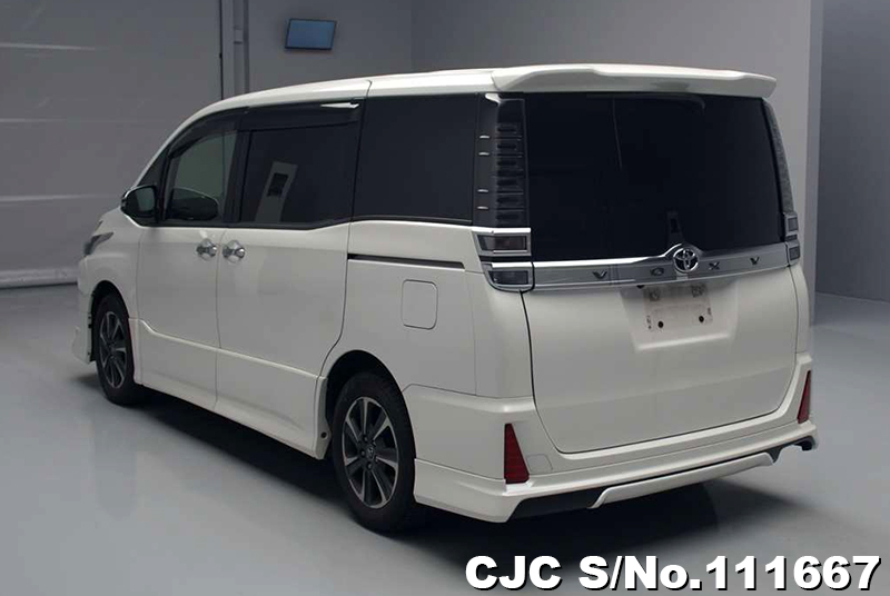 2018 Toyota Voxy White for sale | Stock No. 111667 | Japanese Used Cars ...