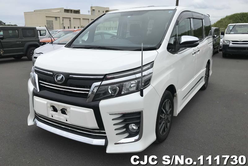 2015 Toyota Voxy White for sale | Stock No. 111730 | Japanese Used Cars ...