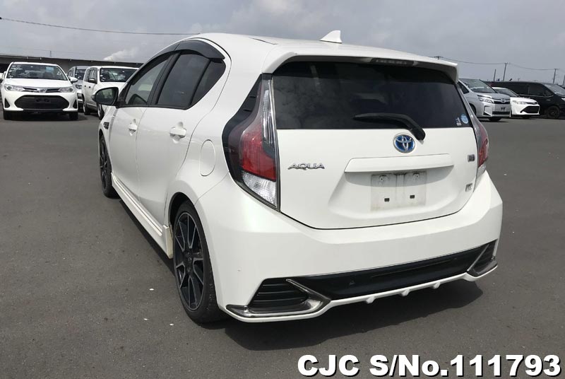 2016 Toyota Aqua White for sale | Stock No. 111793 | Japanese Used Cars ...
