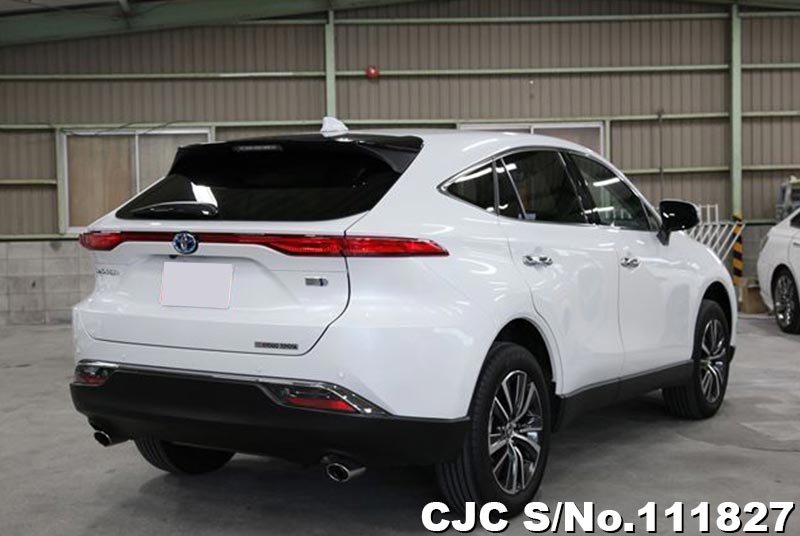 2023 Toyota Harrier White for sale | Stock No. 111827 | Japanese Used Cars Exporter