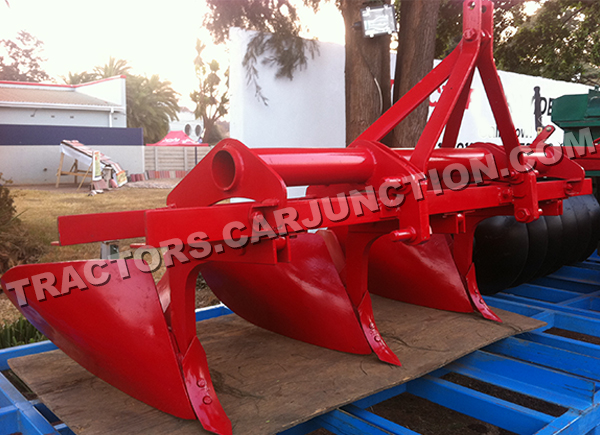Tractor Implements: Ridger for sale